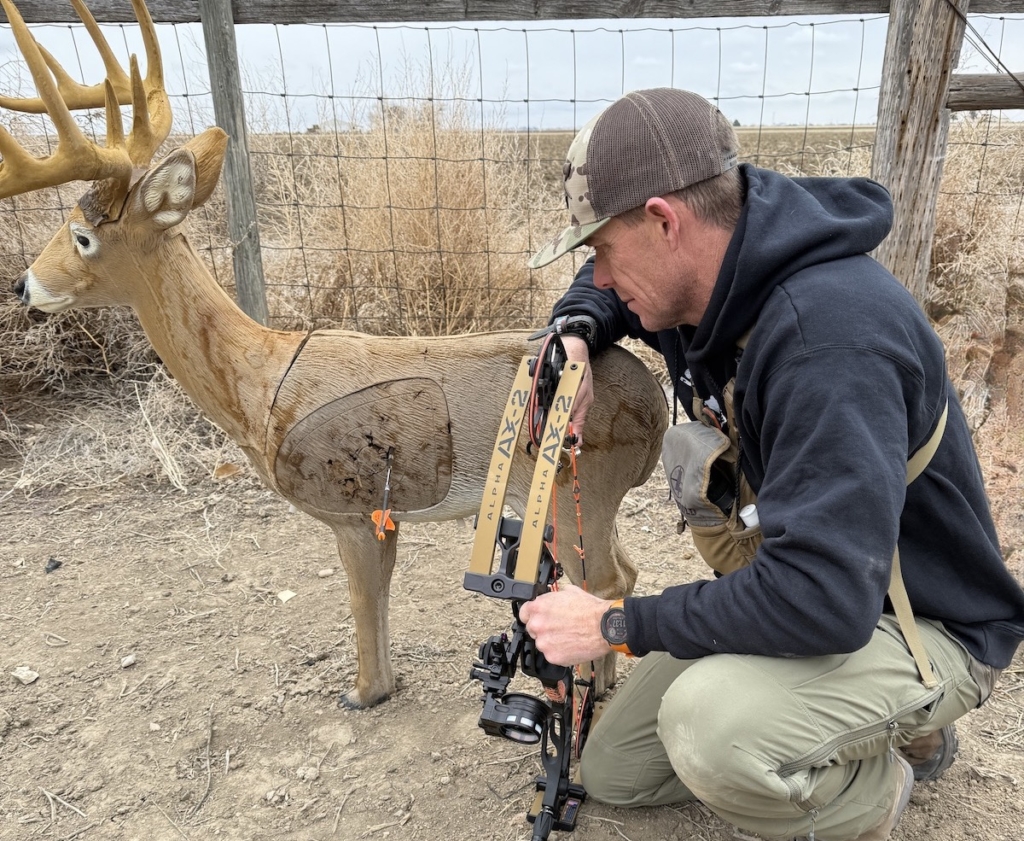 Field Test: Hoyt Alpha AX-2 29 Goes To Work - Born Hunting