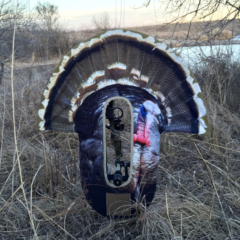 5 Decoy Tips For Late-Season Turkeys - Born Hunting